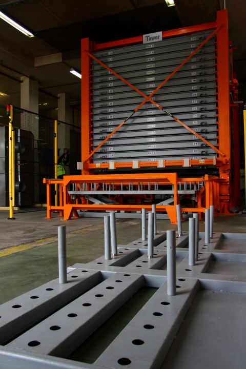 Single Tower for Sheet Metal Storage. Automated System | LogiTower